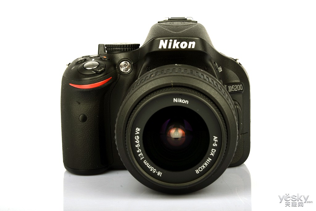 身在入门 芯在专业 尼康D5200产品解析_天极网