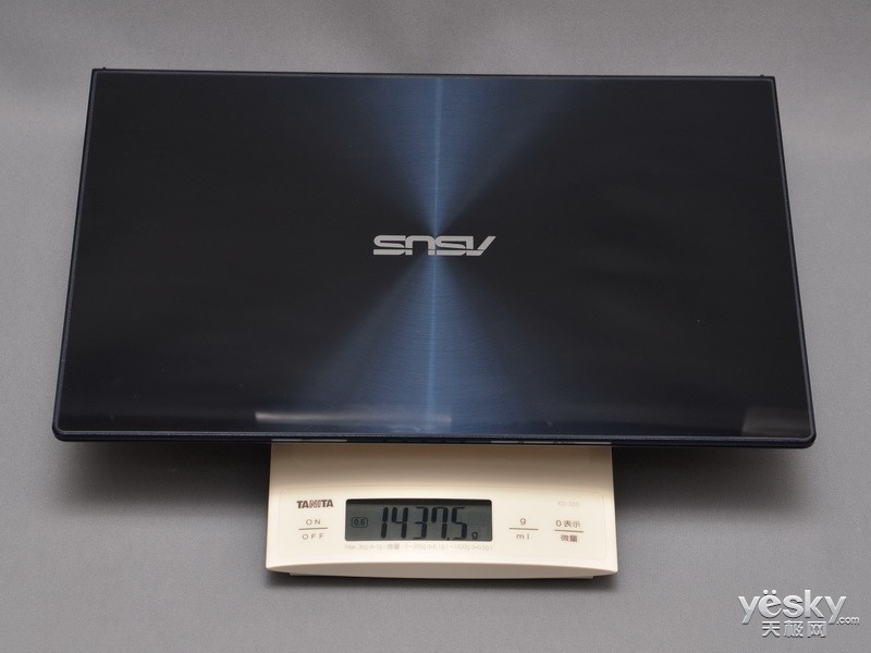 前沿科技体验 华硕ZENBOOK UX301外观评测_天极网