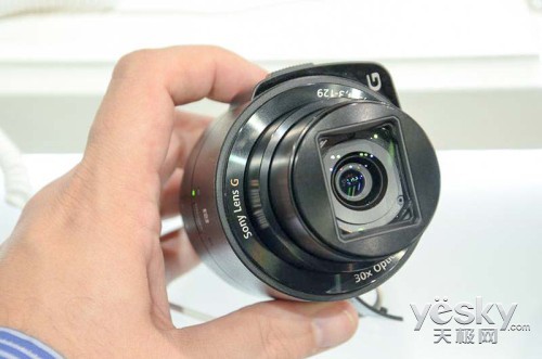 Photokina2014：索尼镜头相机新品QX30亮相_天极网