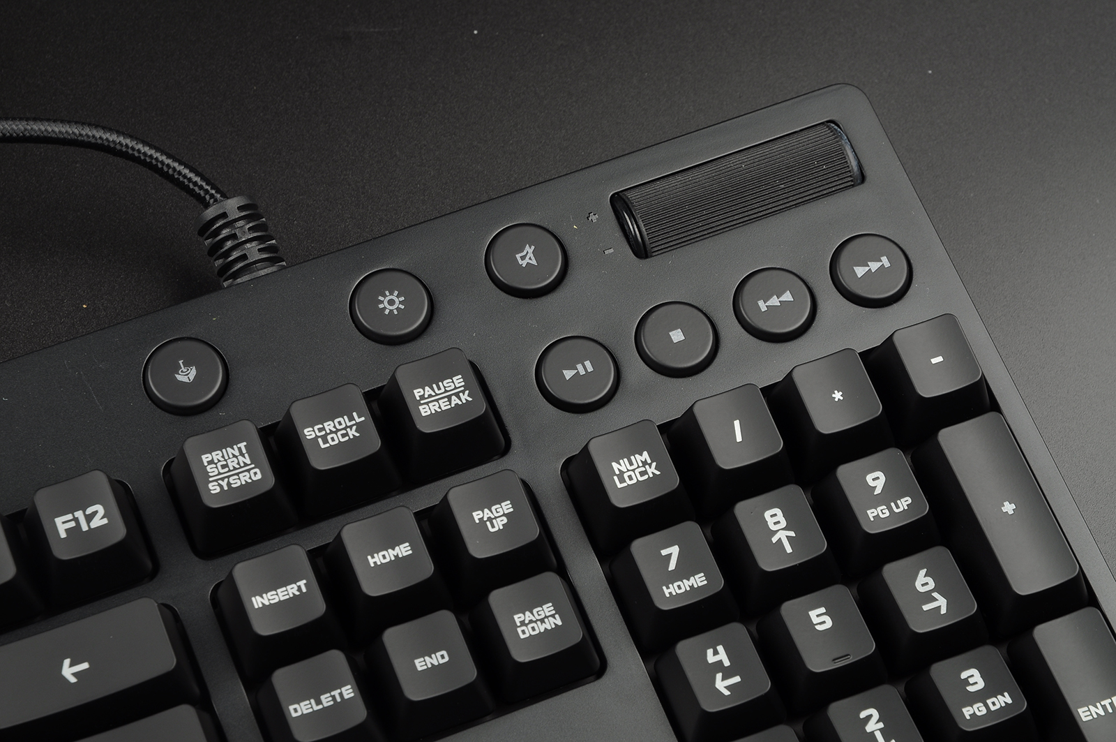 全彩Romer-G轴体 罗技G810机械键盘评测_天极网